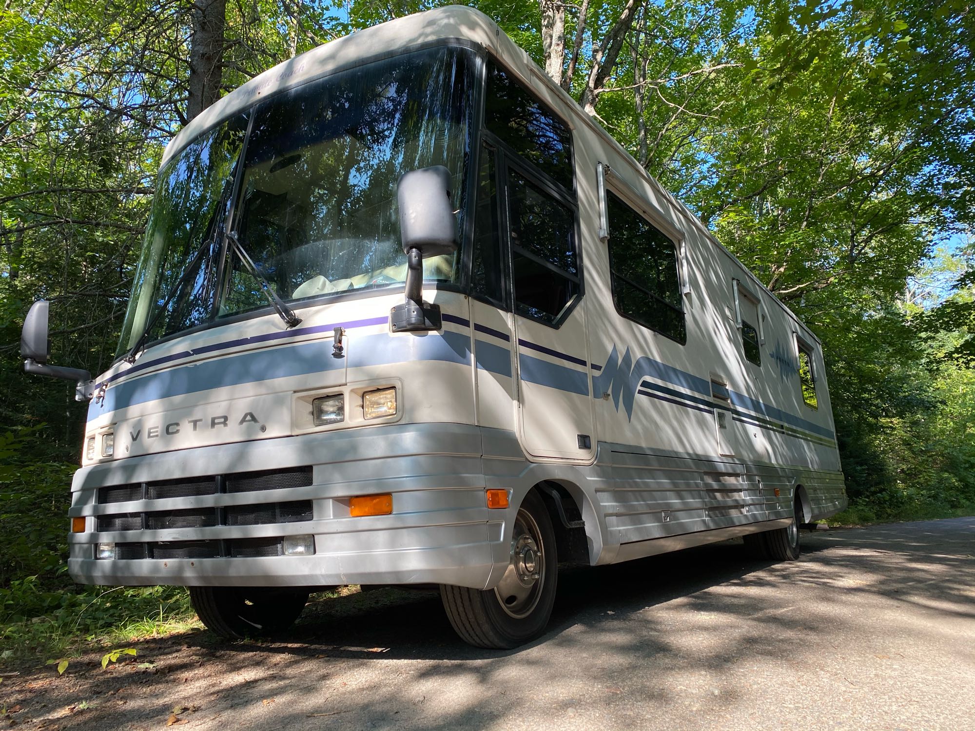 1994 Winnebago Vectra Class A Rental in Toronto, ON | Outdoorsy
