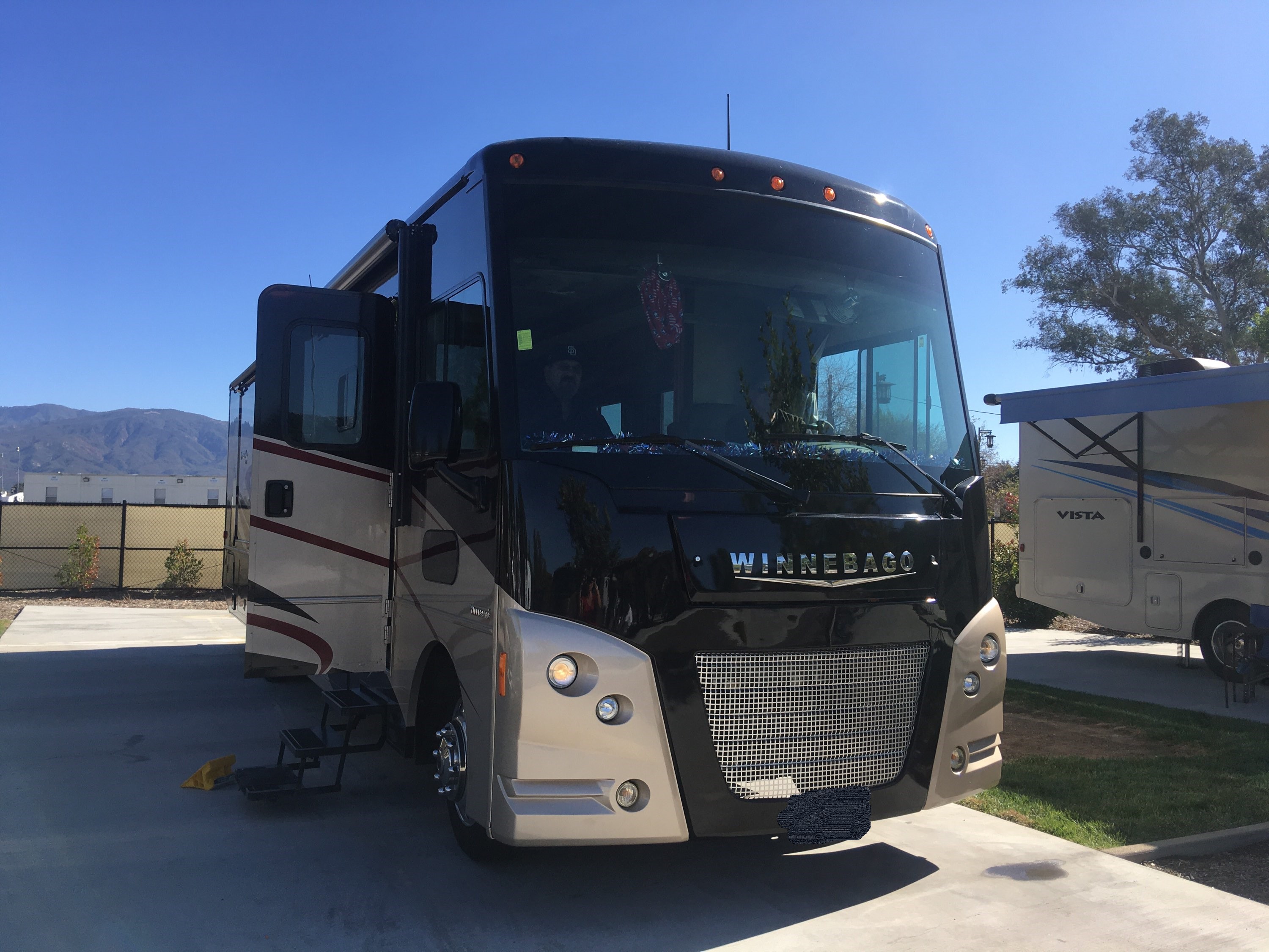 2016 Winnebago Vista Class A Rental in National City, CA | Outdoorsy