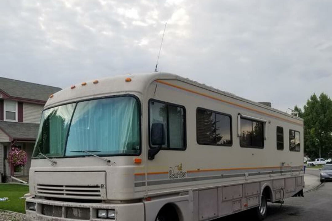 1992 Fleetwood Bounder Class A Rental in Bountiful, UT | Outdoorsy