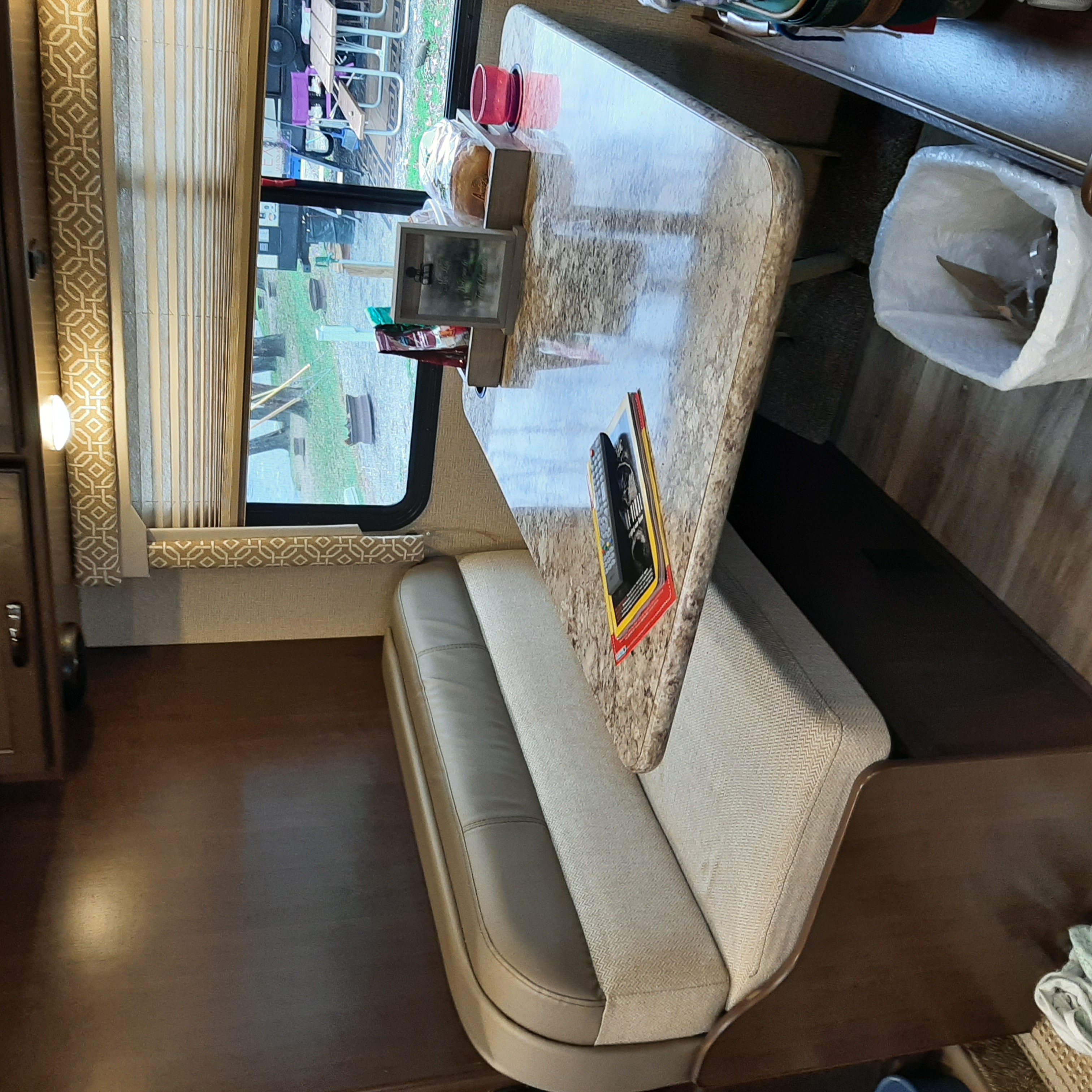 2019 Thor Motor Coach Freedom Elite Class C Rental in ASHEVILLE, NC ...