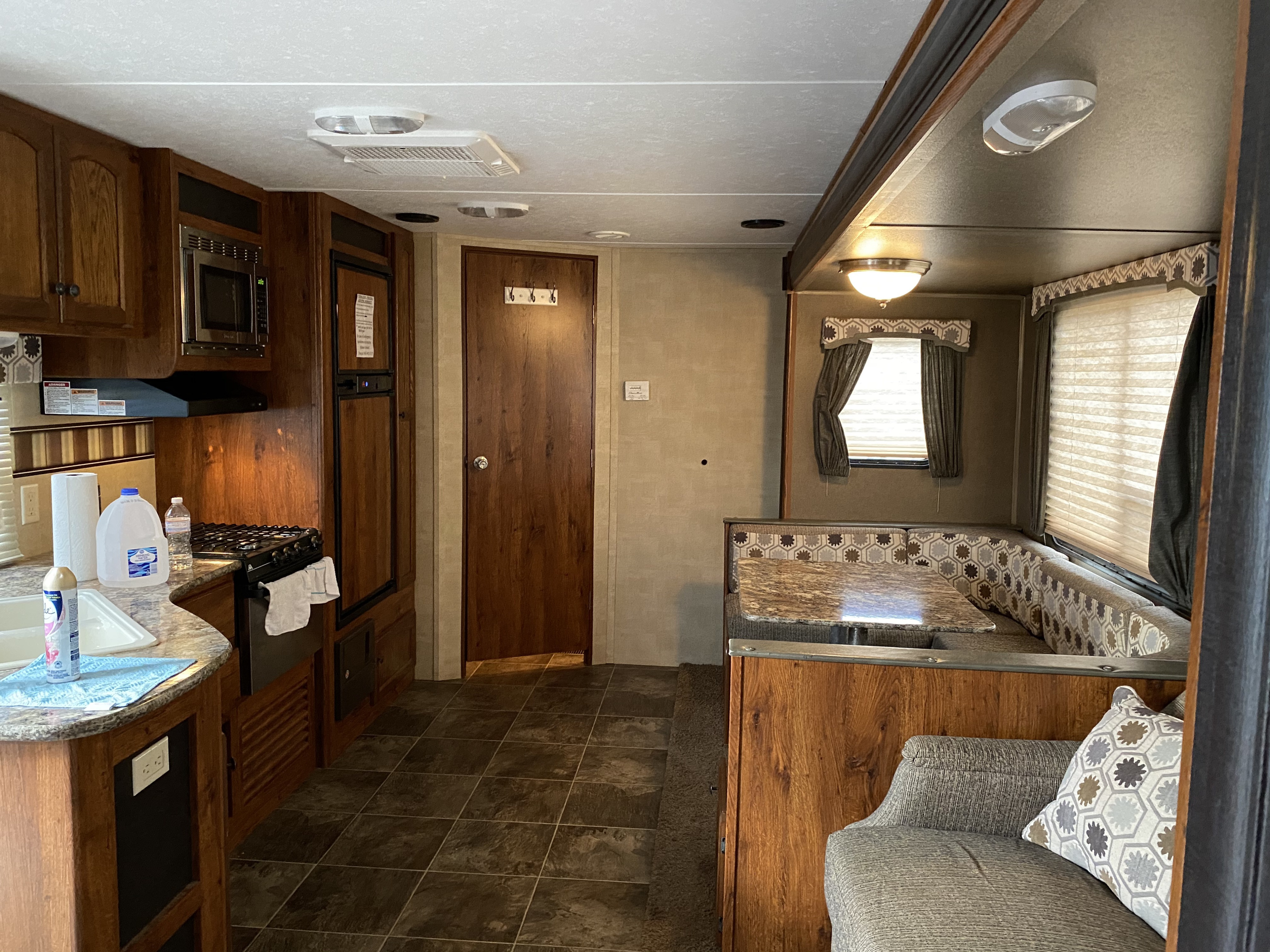 2014 Keystone Hornet Hideout Trailer Rental in Myrtle Beach, SC | Outdoorsy