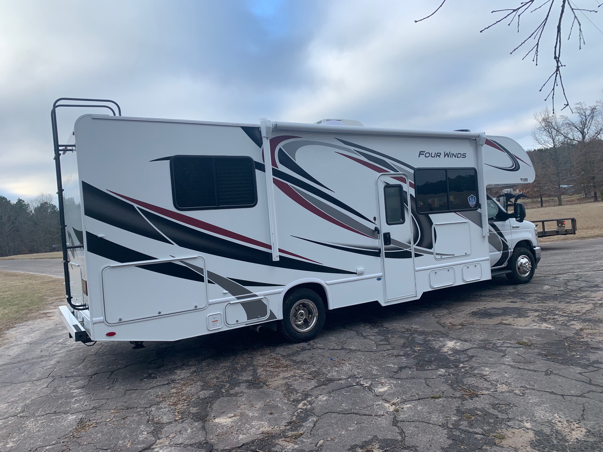 2021 Thor Motor Coach Four Winds Class C Rental in Mineola, TX | Outdoorsy