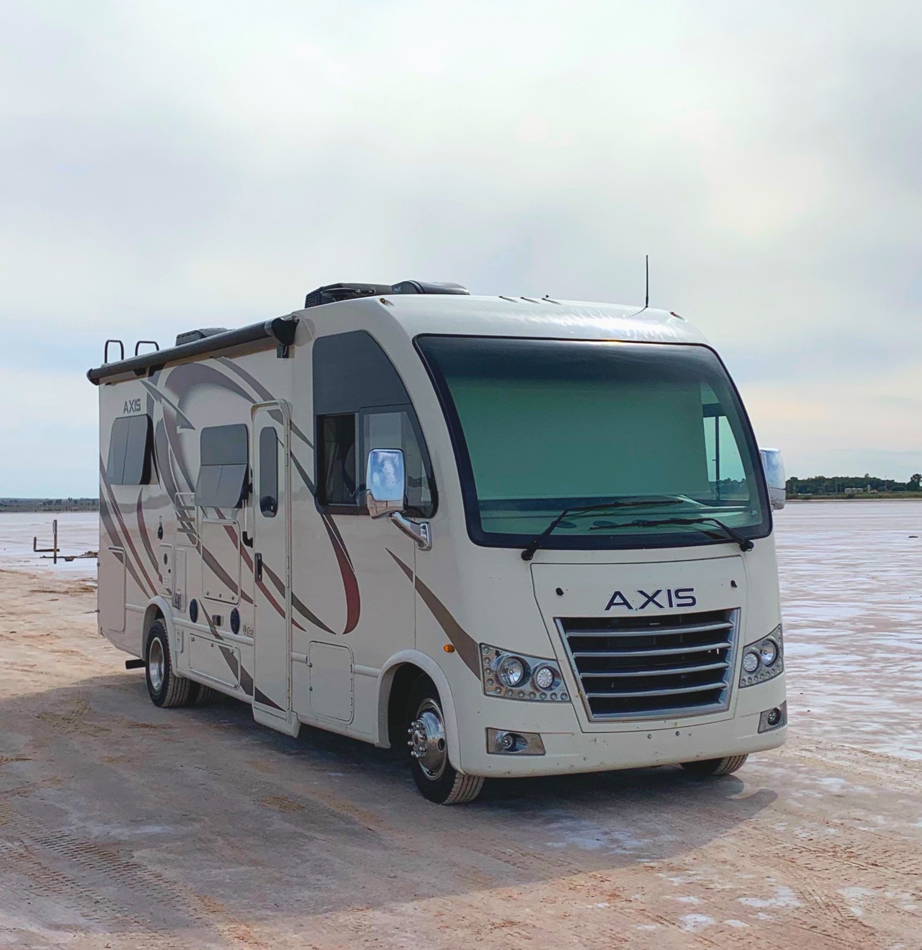 2018 Thor Motor Coach Axis Class A Rental in Edmond, OK | Outdoorsy