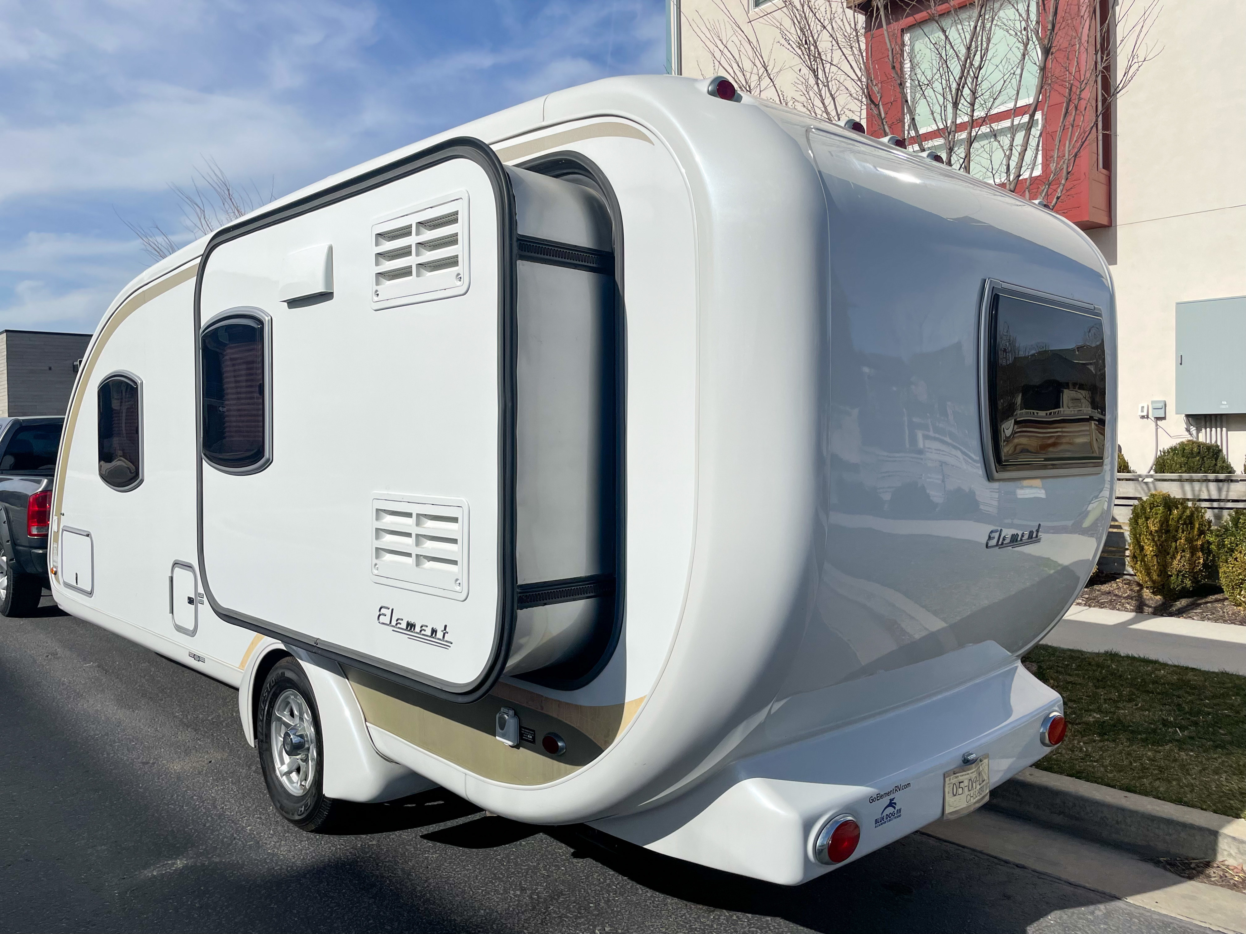 2013 sales Evergreen Element Travel trailer