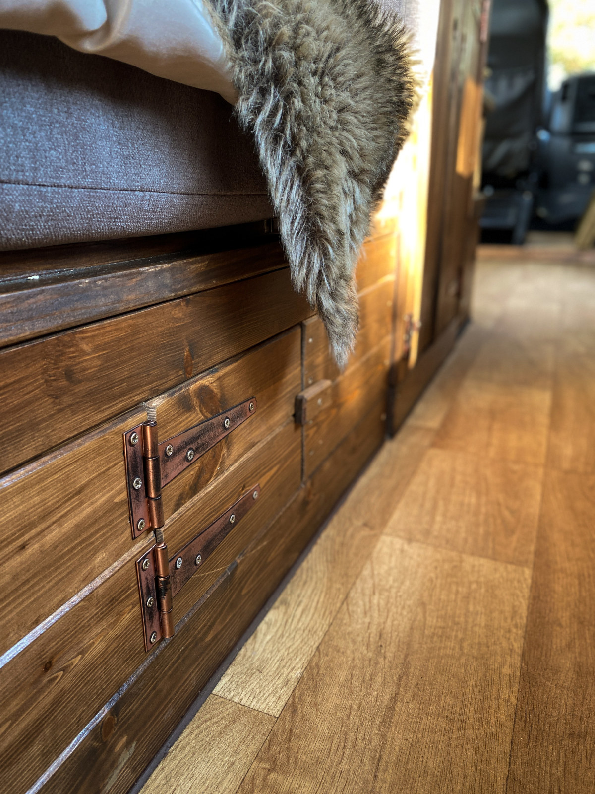 Splinter campervan for hire, Farmborough - Quirky Campers