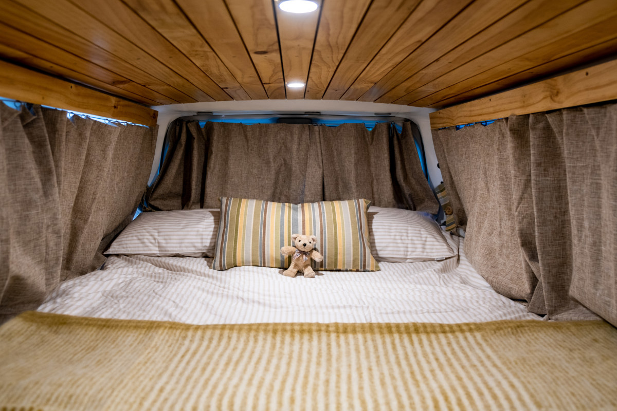 Button campervan for hire, Auckland - Quirky Campers New Zealand