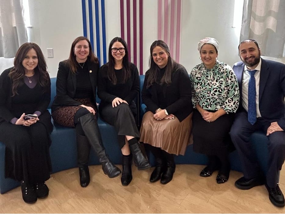 Teach NYS Hosts New York State Assemblymember Nily Rozic at Hadar Bet ...