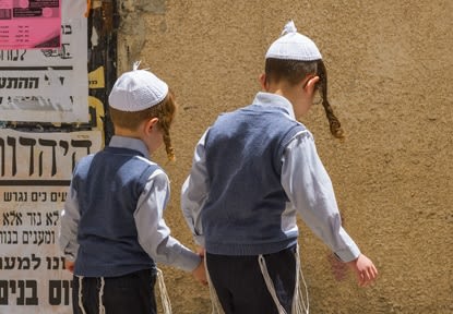 The Blessed Wigmaker: Peyos and the Power of Identity | OU Life