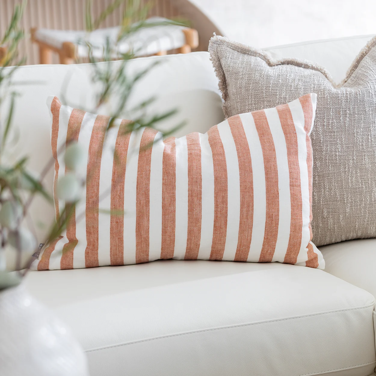 Dante Sofa Collection