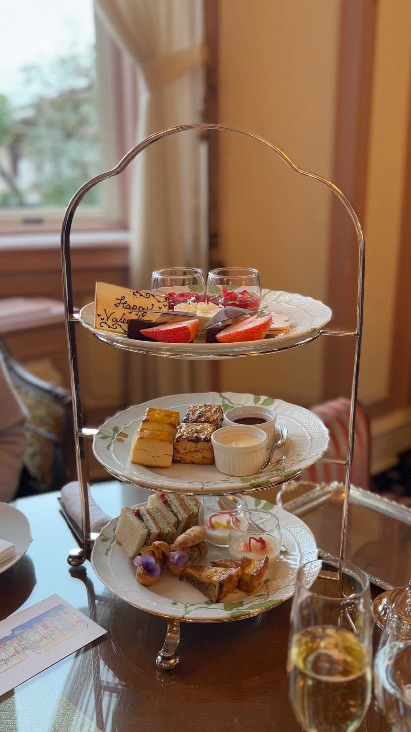 おすすめグルメ🫖｜フリーペーパー制作団体 moco《Pando》