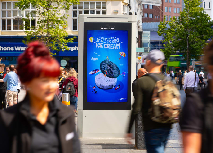 Adshel Live | Clear Channel UK