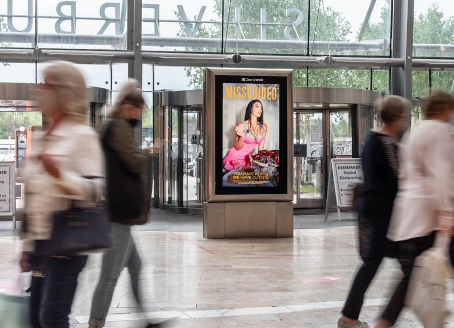 Mall Live | Digital Out-of-Home Advertising | Clear Channel UK