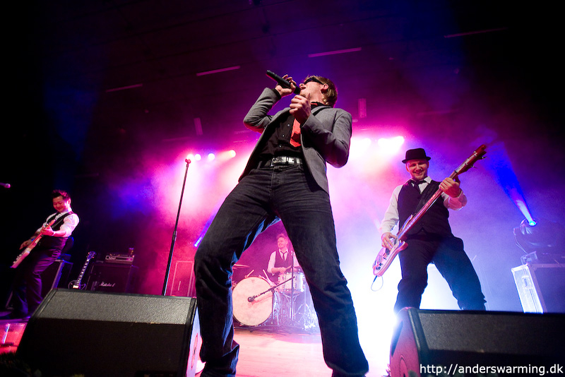 A Celebration fra Odense C → Kontakt artisten her