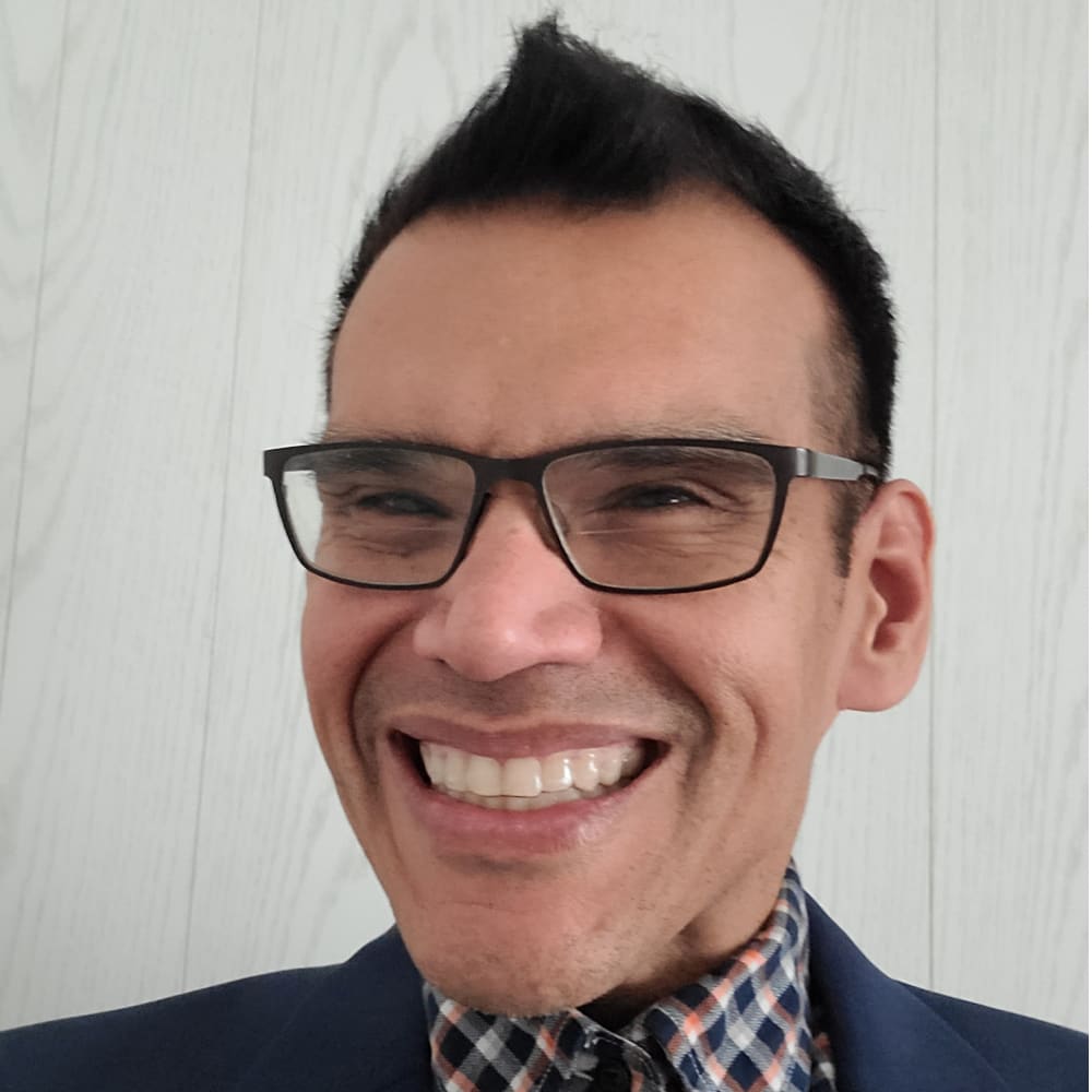 Ernesto Aguilar | Passionfroot