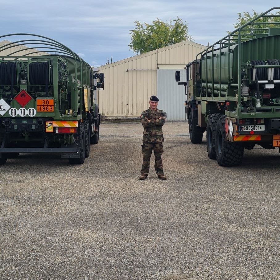 Bonjour est ce que les sous officiers et les officiers partent en OPEX ...
