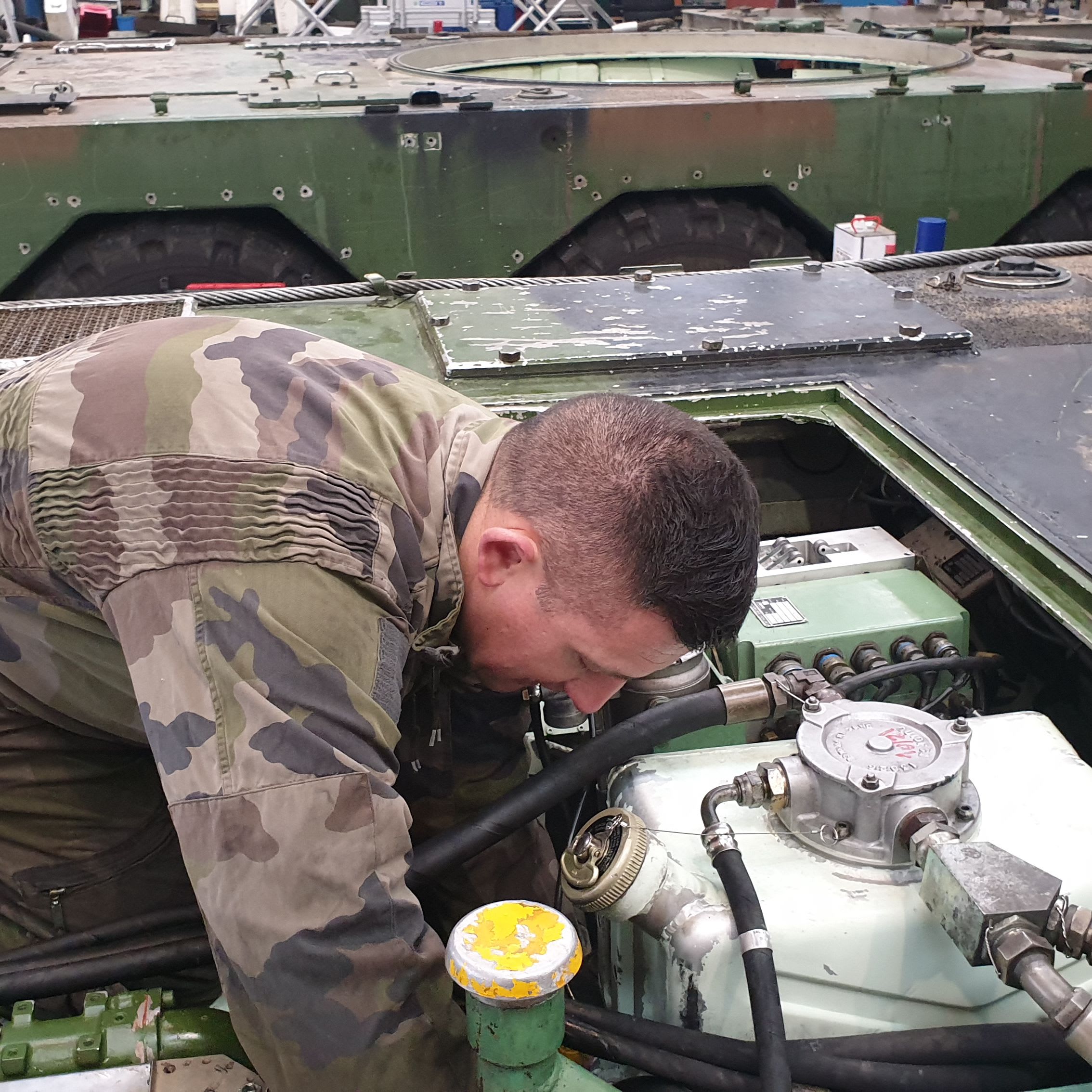 Bonjour pour le poste mécanicien véhicule c’est a la reunion ? | Armée ...