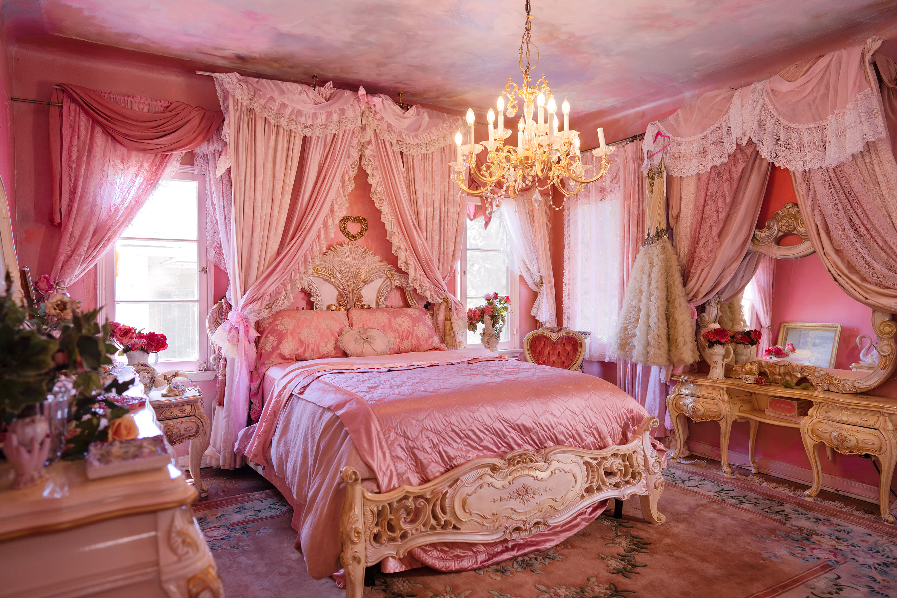 Pink Victorian Bedroom