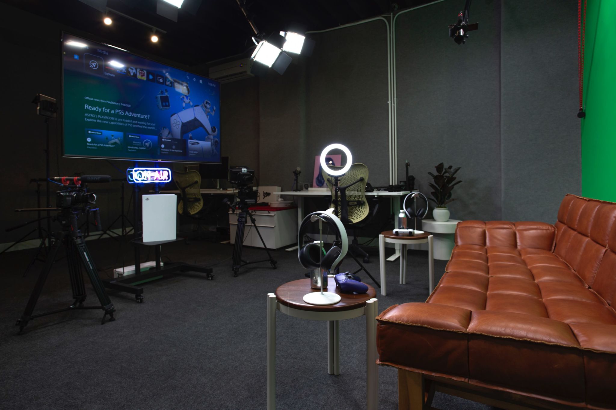 Green Screen Gaming Room W/ PS5, 65 TV And 4K Live Stream