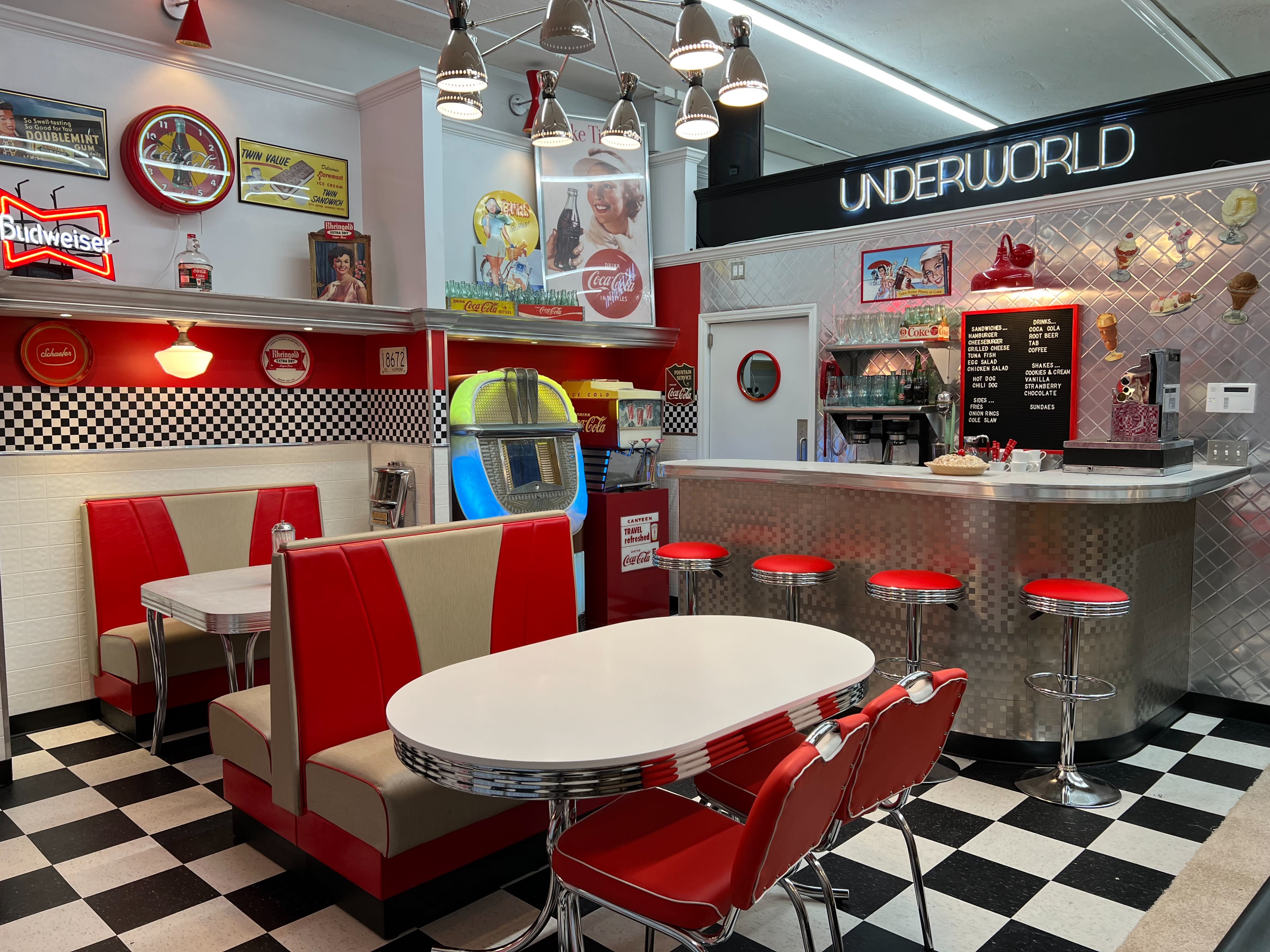 1950s Diner Decor