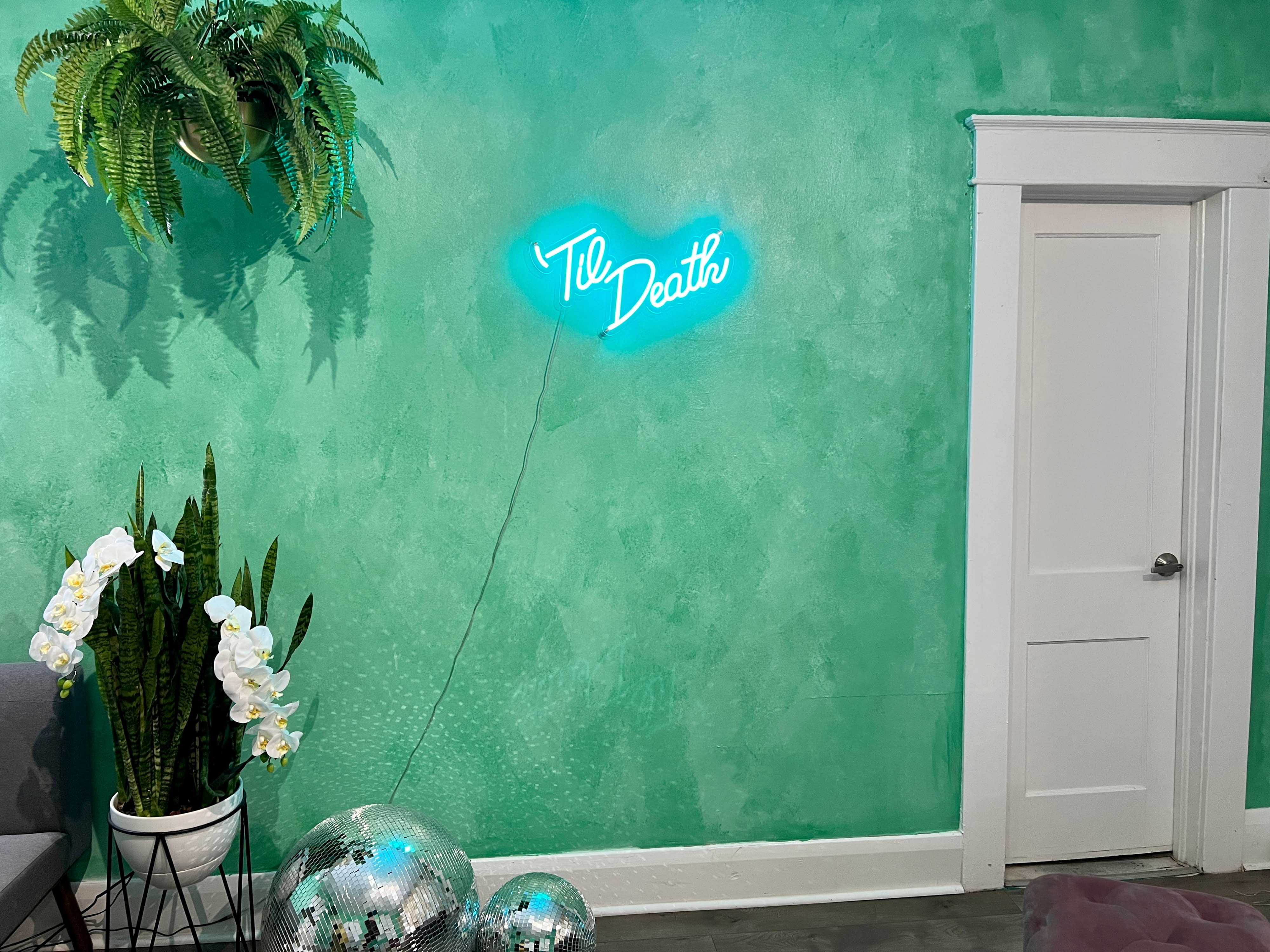 Asian Paints Royale Play Metallic Crinkle