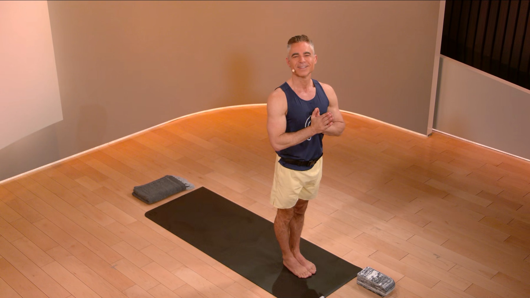 45 min Yoga Flow | Peloton Yoga Classes