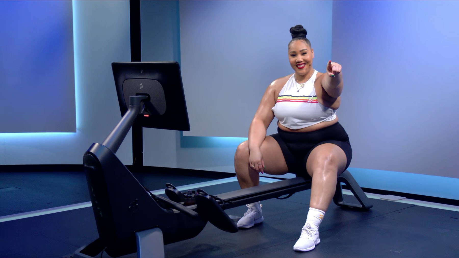 30 min Intervals Row | Peloton Rowing Classes