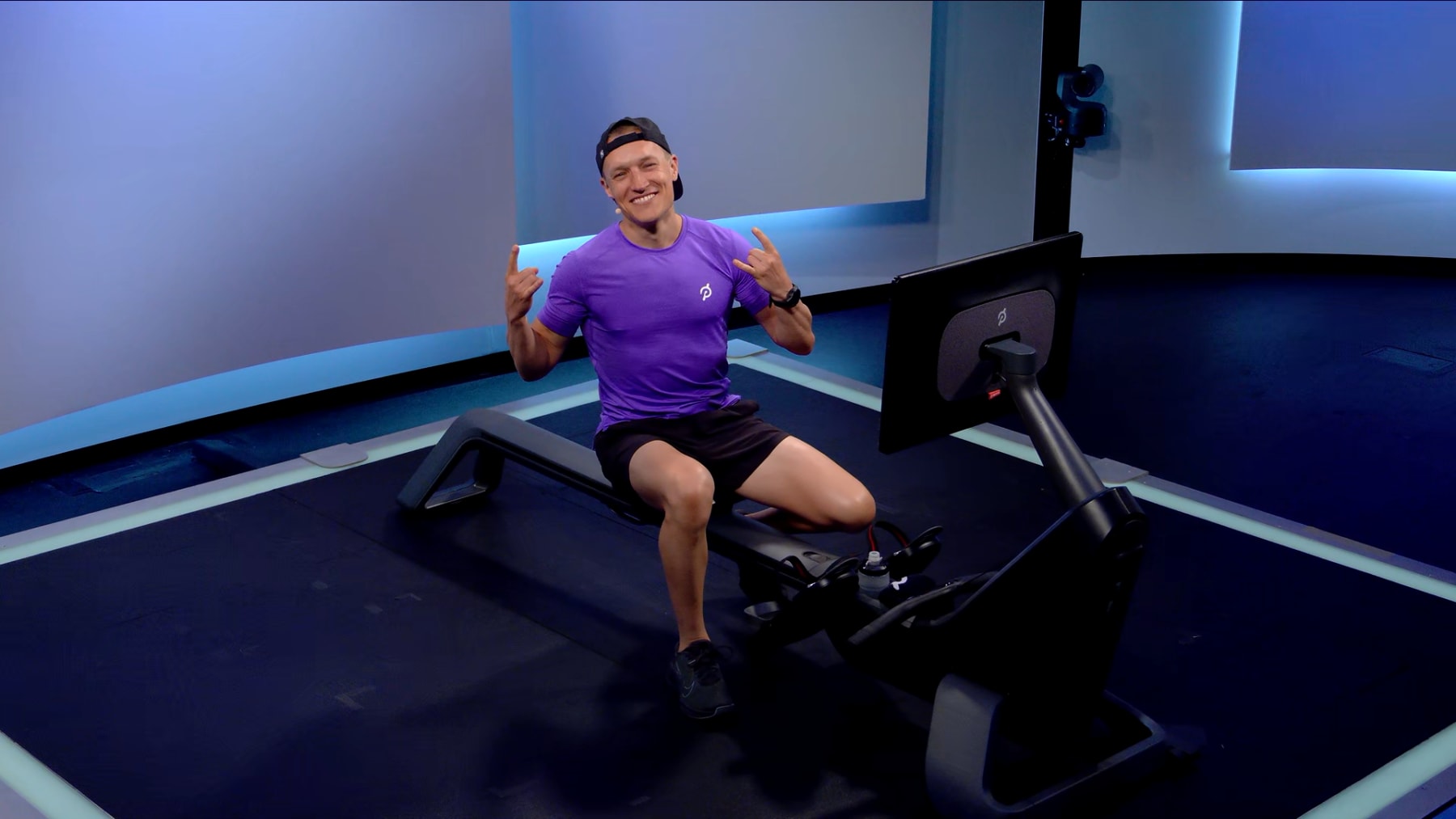 15 min 70s Rock Row | Peloton Rowing Classes