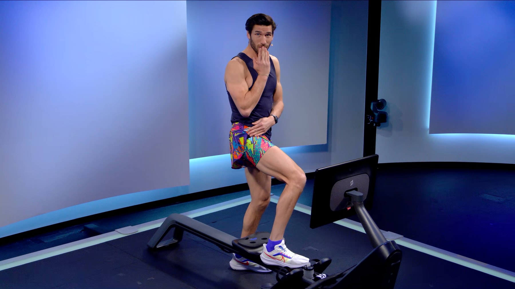 15 min 80s Row | Peloton Rowing Classes