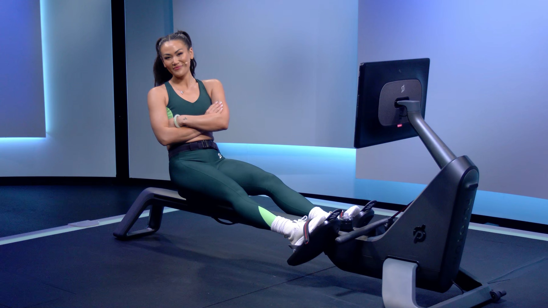 30 min Intervals Row | Peloton Rowing Classes