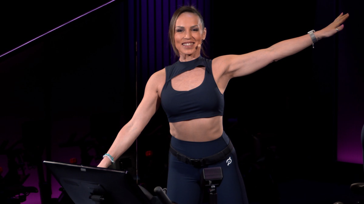 20 min Groove Ride | Peloton Cycling Classes