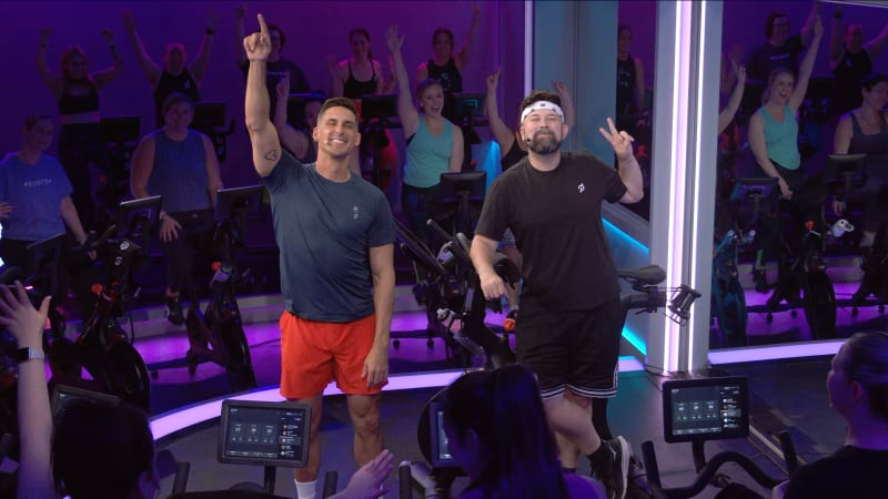 30 min Live DJ Ride | Peloton Cycling Classes