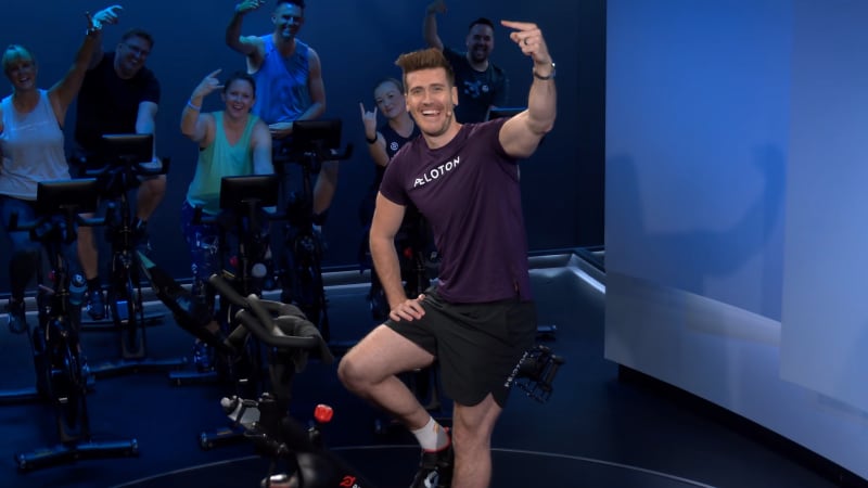 30 min Pop Punk Ride | Peloton Cycling Classes