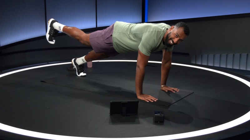 10 Min Strength Roll Call: Core with Forearm Side Plank - Jermaine Johnson