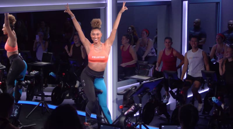 30 min Feel Good Ride | Peloton Cycling Classes