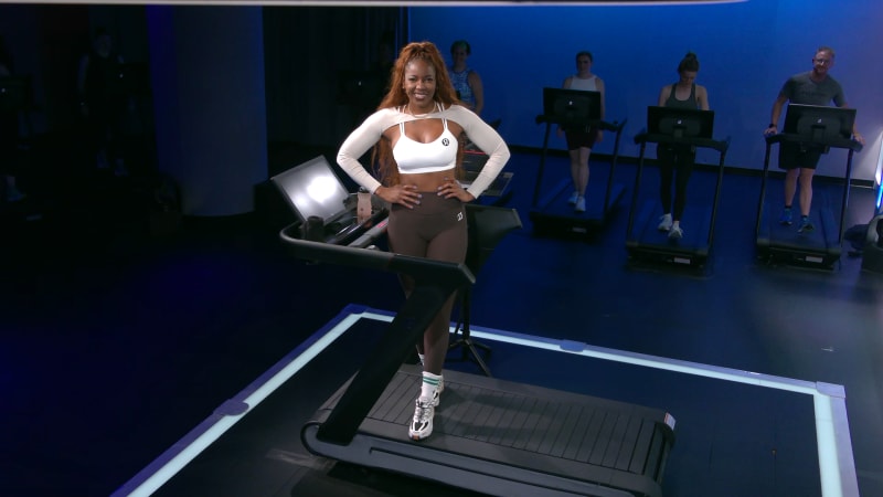 45 min 2000s Run | Peloton Running Classes