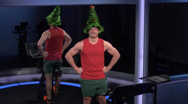 30 min Holiday Ride | Peloton Cycling Classes