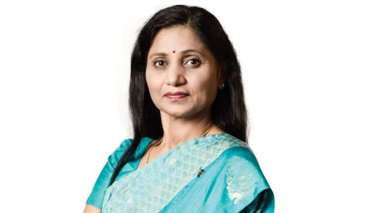 News: TATA Motors names ex-LIC executive Usha Sangwan as Independent ...
