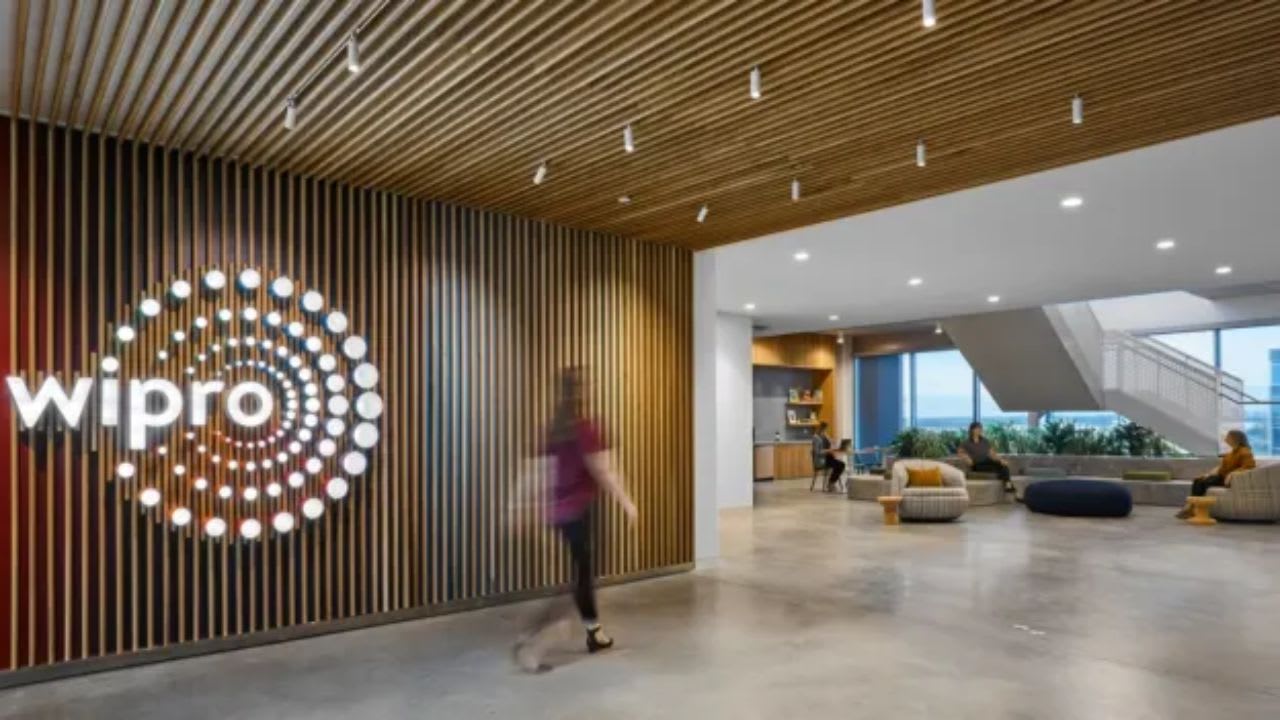 News: After TCS and Infosys, Wipro mandates in-office work 3 days a ...