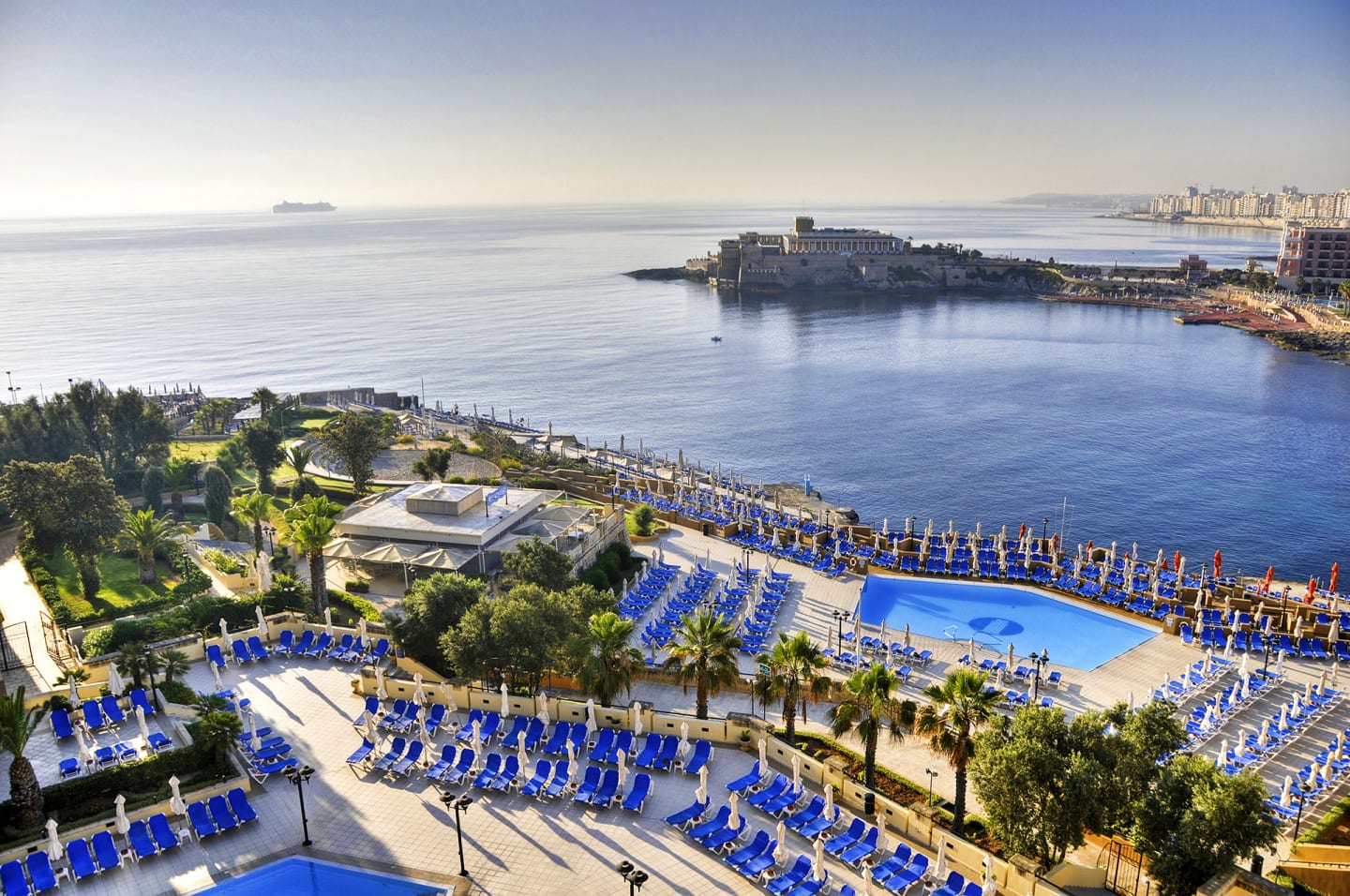 Marina Hotel Corinthia Beach Resort 4* - Cdiscount Voyages