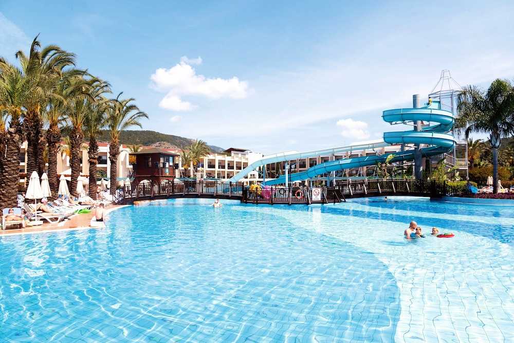 TUI BLUE Tropical 4-star | Turkish Airlines Holidays