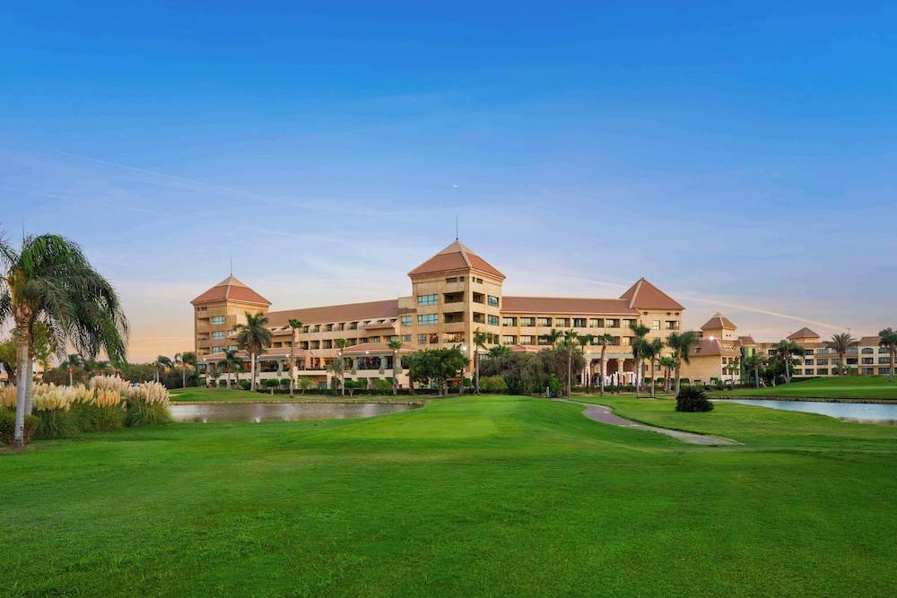 Hilton Pyramids Golf 5-star | Turkish Airlines Holidays