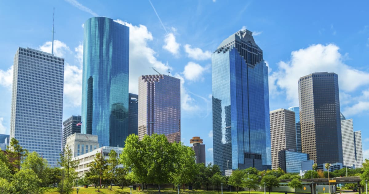 5 Reasons Why You Should Consider Moving to Houston | Blog | Perry Homes