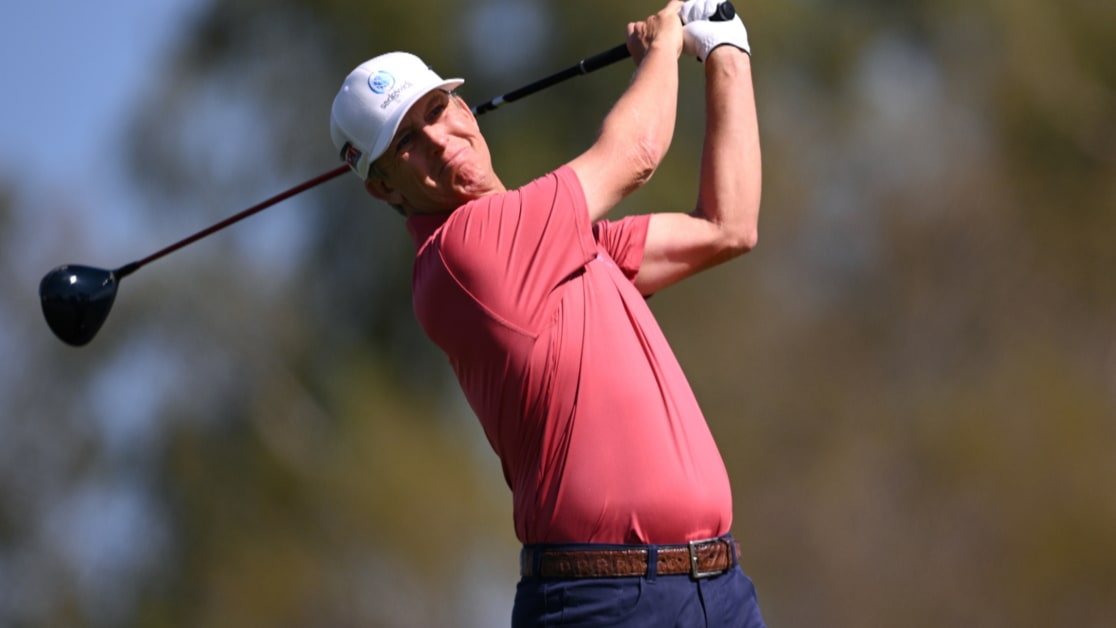 David Toms leads by one heading into Sunday at Galleri Classic