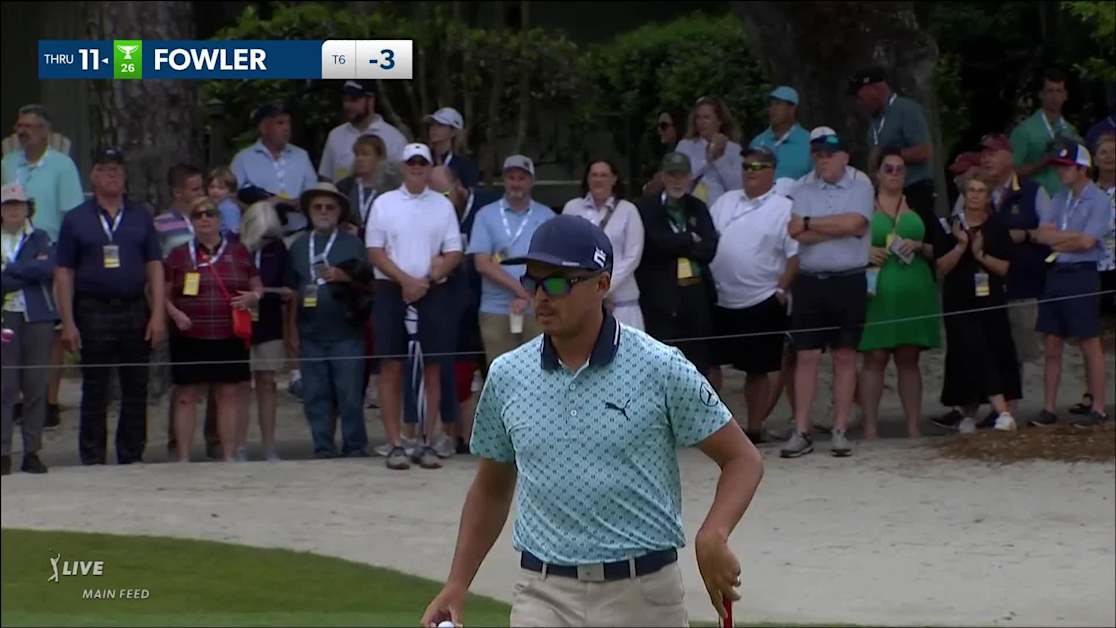 Rickie Fowler reaches in two to set up birdie at RBC Heritage
