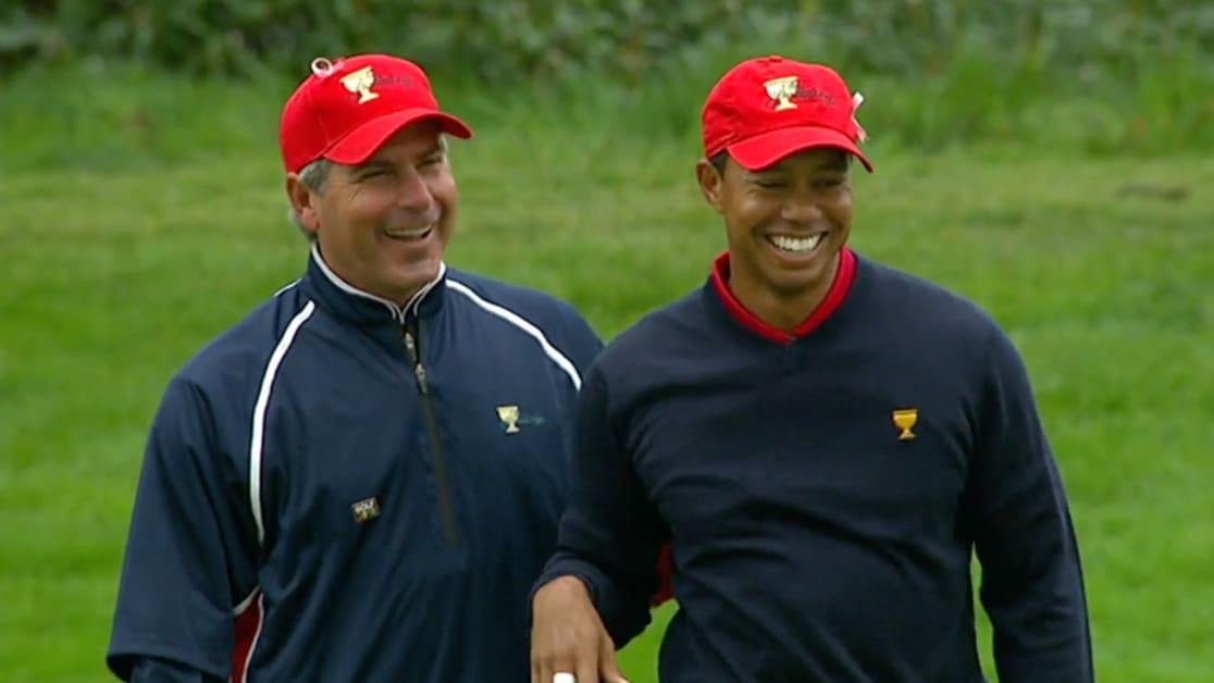 Tiger Woods and Justin Thomas react to Fred Couples' 60 to win SAS Championship
