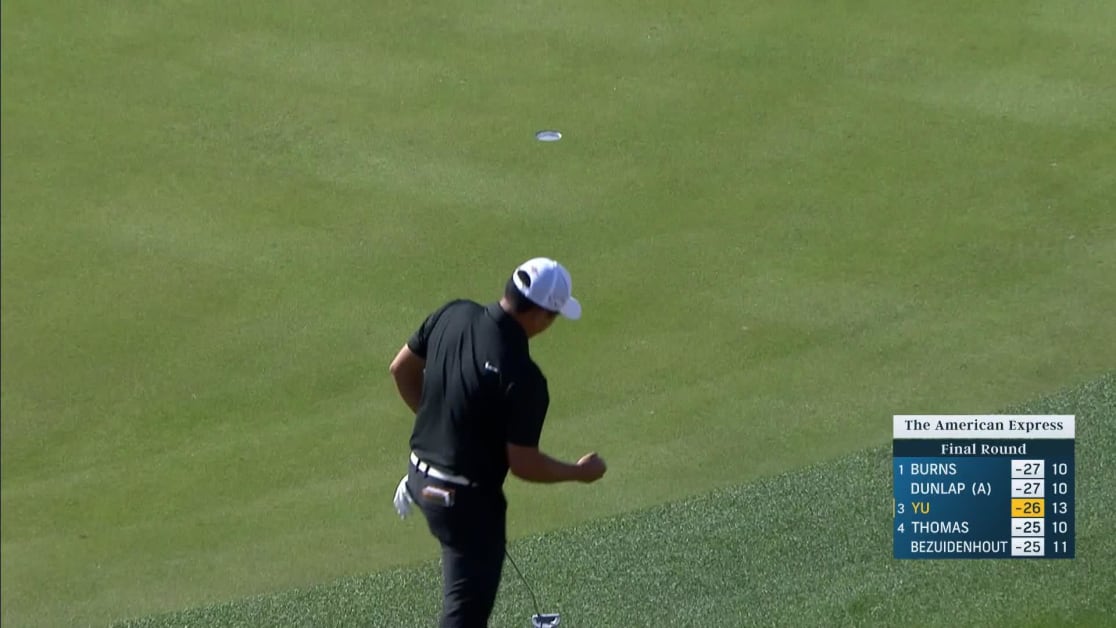 Kevin Yu drains 18-foot birdie putt from the fringe at The American Express