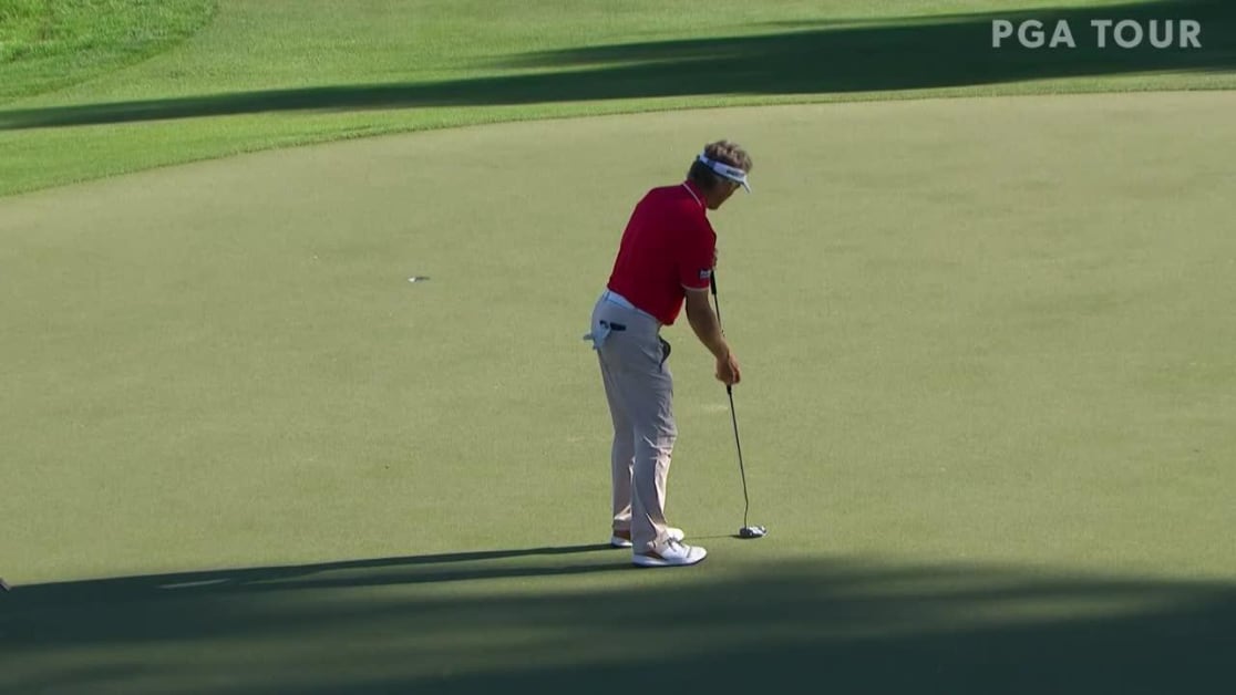 Bernhard Langer's slow-rolling putt curls in for birdie at Schwab Cup Championship