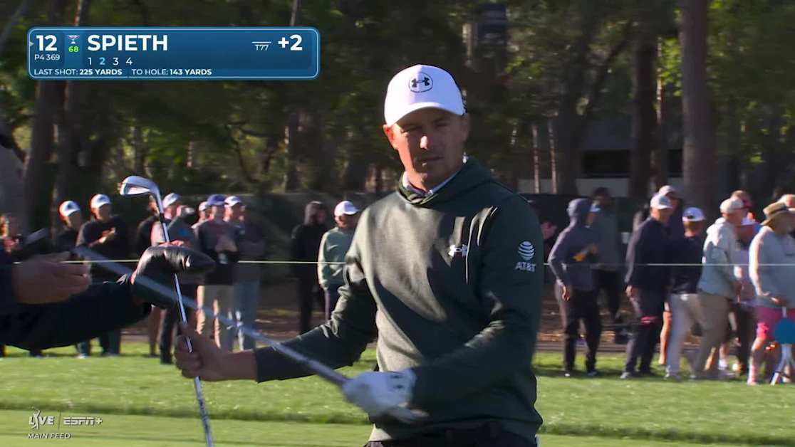 Jordan Spieth throws a dart to set up birdie at Valspar