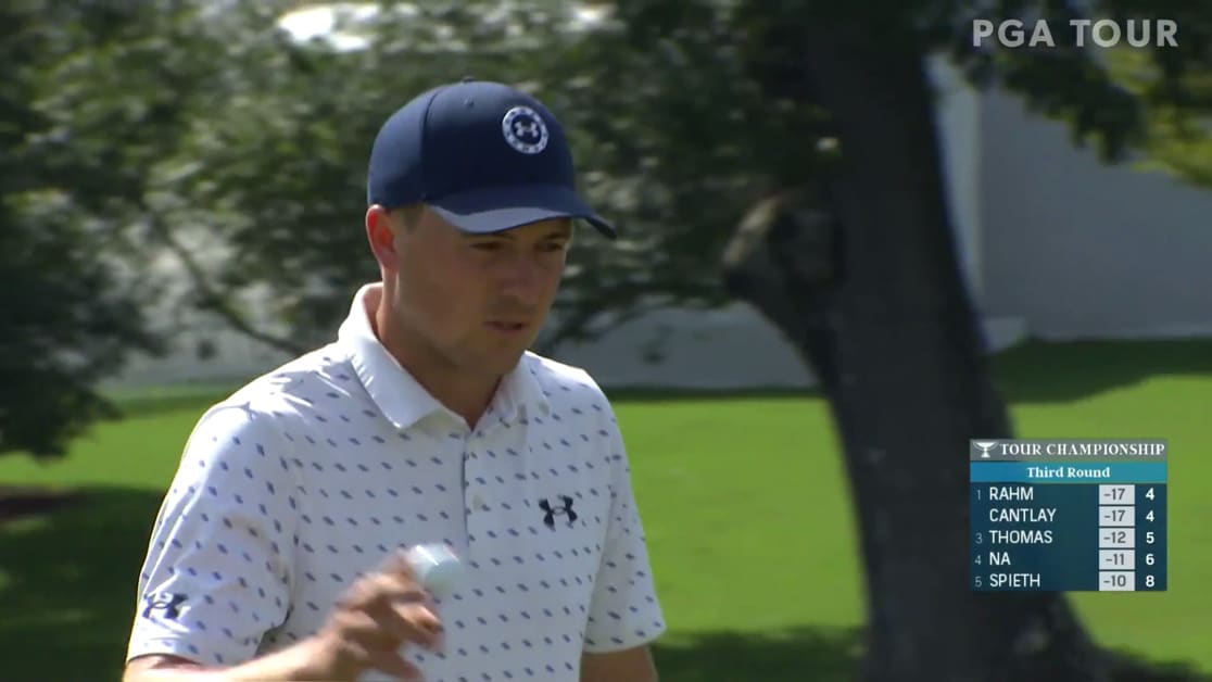 Jordan Spieth sticks approach to set up birdie at TOUR Championship