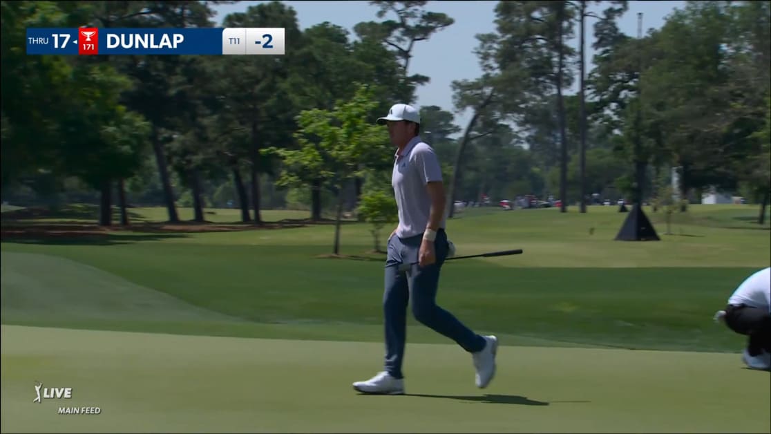 Nick Dunlap chips it tight to set up birdie at Houston Open